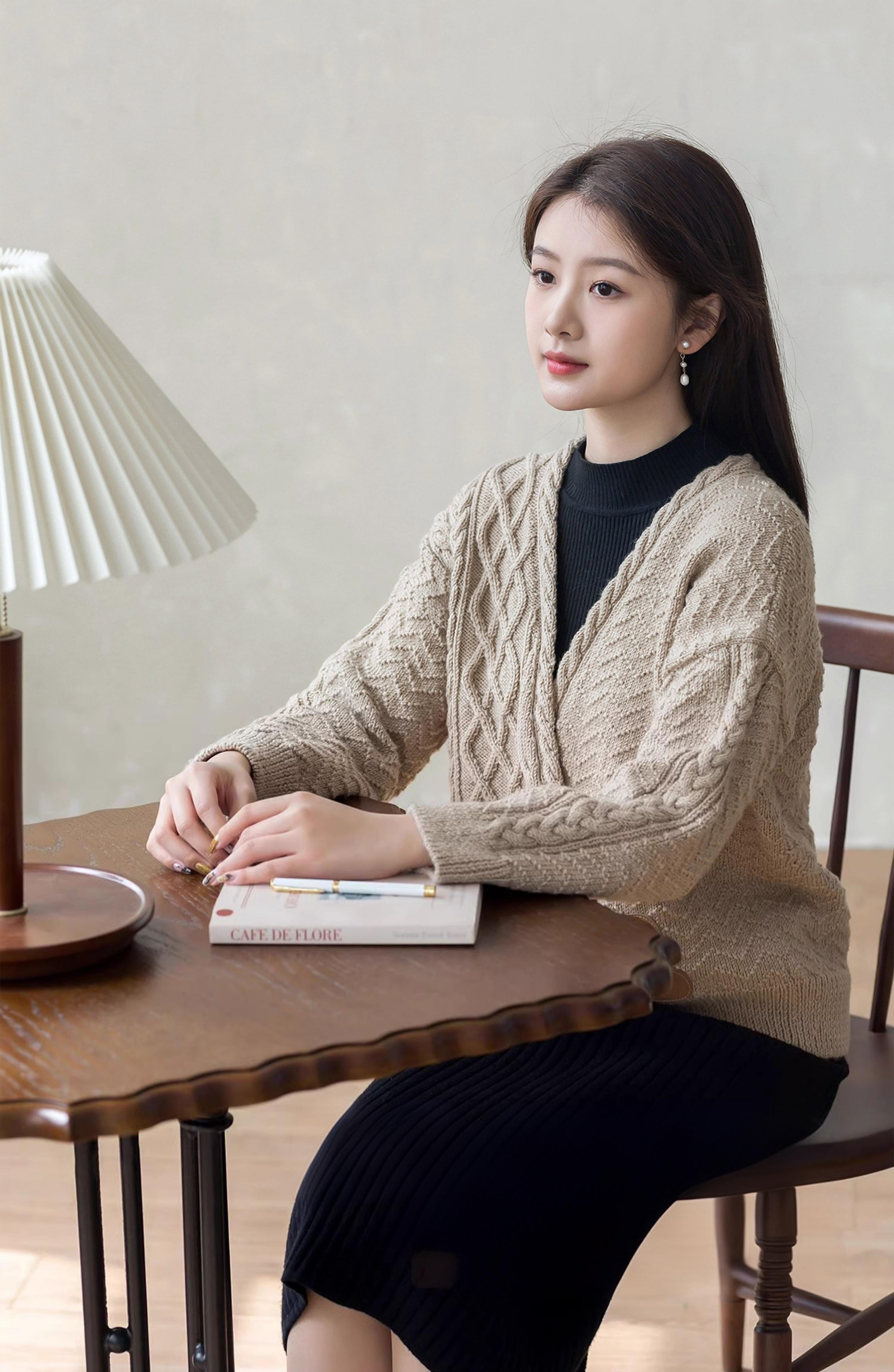 Minyu Aran Knit Pattern – Susan's Family Crochet Yarn